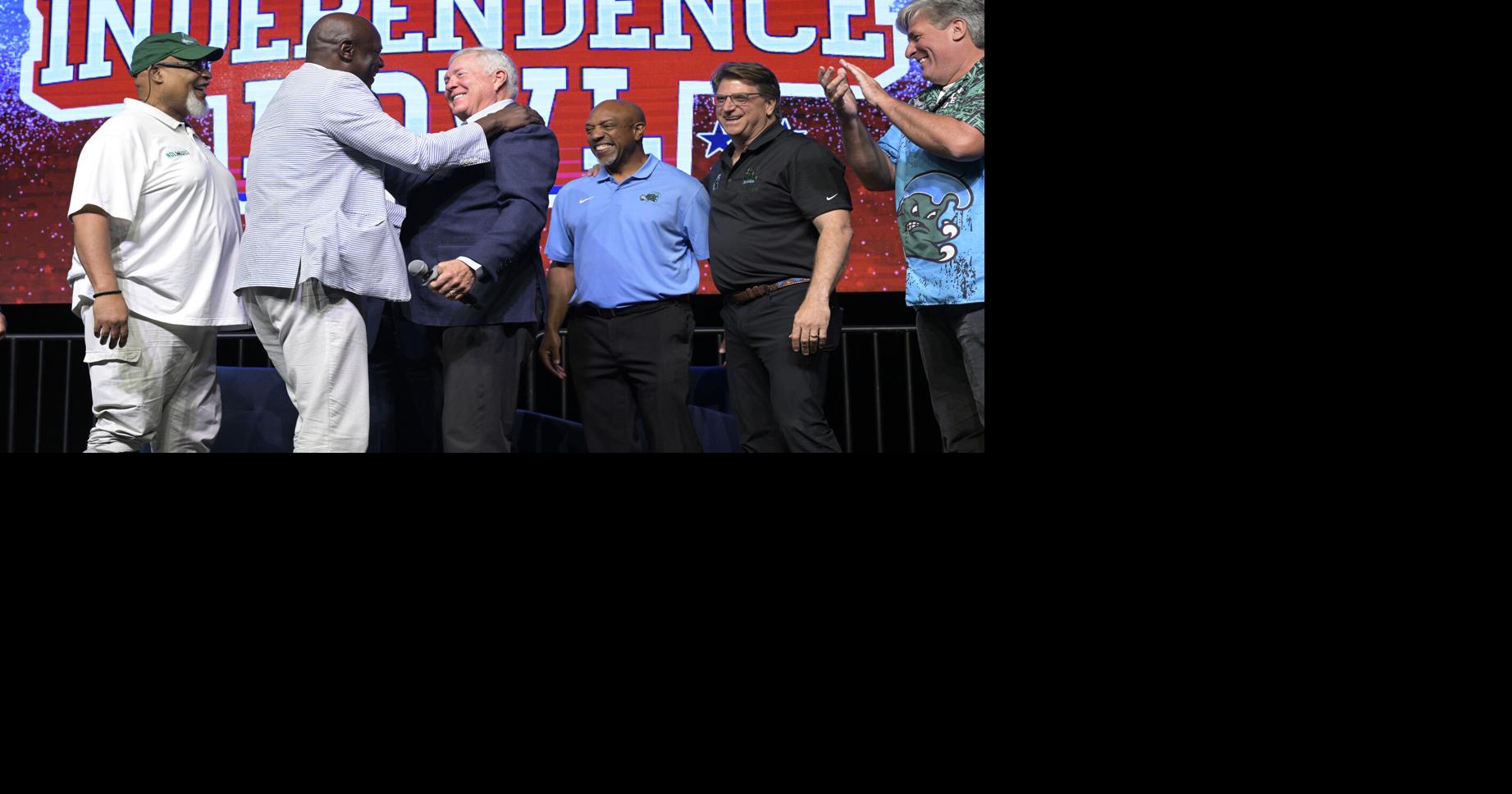 Mack Brown reunites with players from 1987 Tulane football | Sports ...