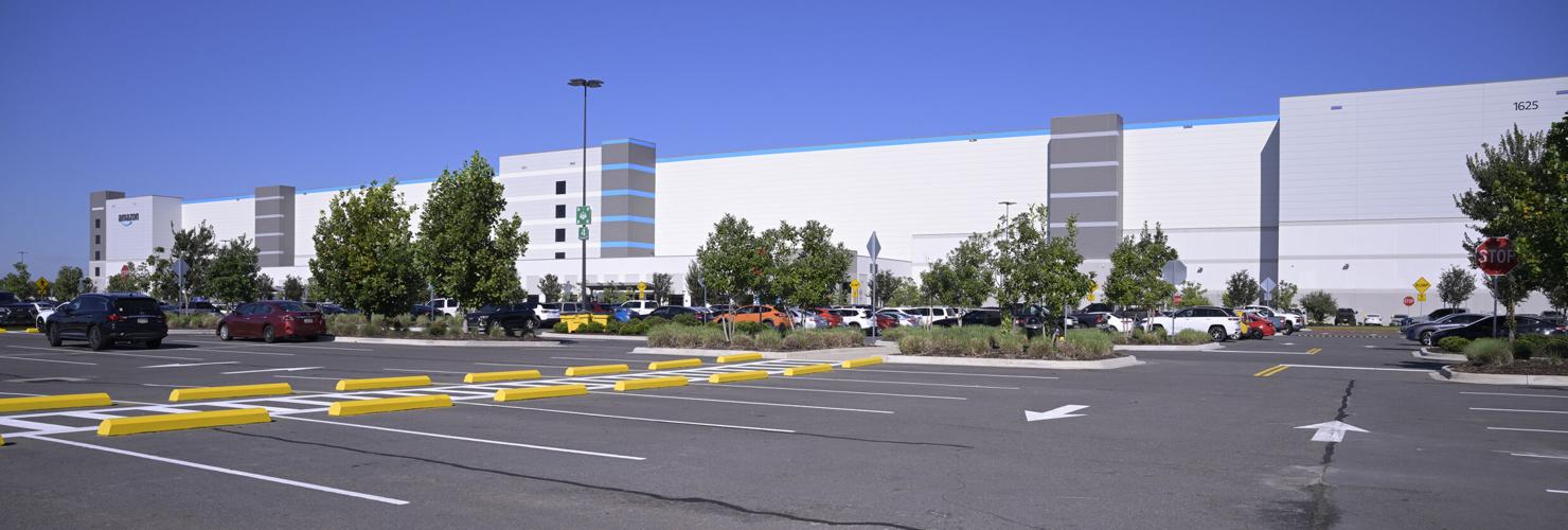 Amazon SHV1 gets Shreveport award for jobs, community impact | Business ...