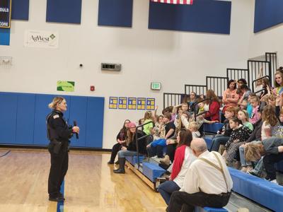 Red Ribbon week showcases drug sniffing dog | Local News | sidneyherald.com