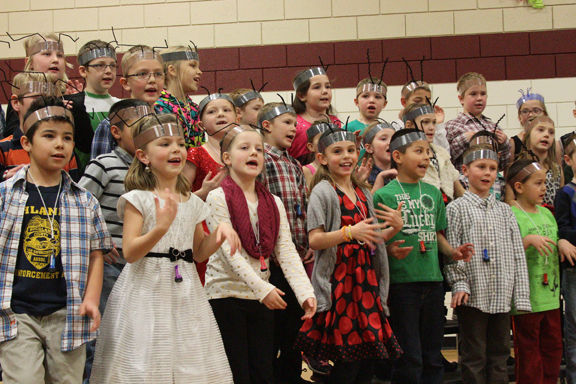 Second-grade students entertain in program | Schools | sidneyherald.com