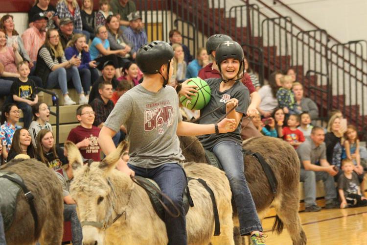 Donkey basketball comes to Sidney | Schools | sidneyherald.com