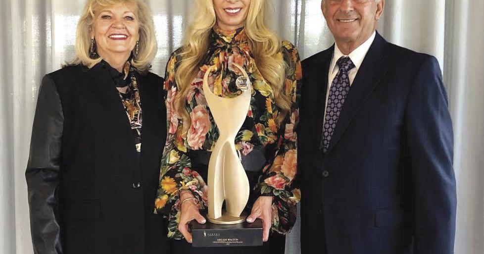 Melani Walton, Sidney alum, receives 2019 Global Athena Leadership Award | Local News Stories ...