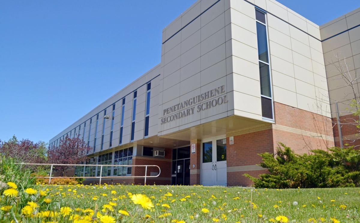 Town explores pairing with school on new community centre