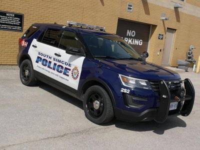 Innisfil man charged after weapons call, alleged standoff