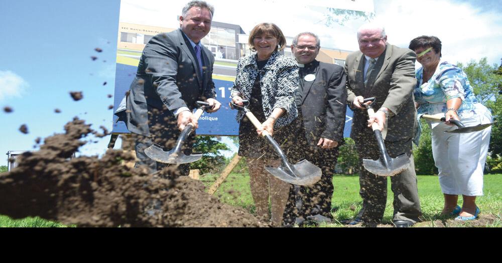 Officials break ground on new French school in Collingwood