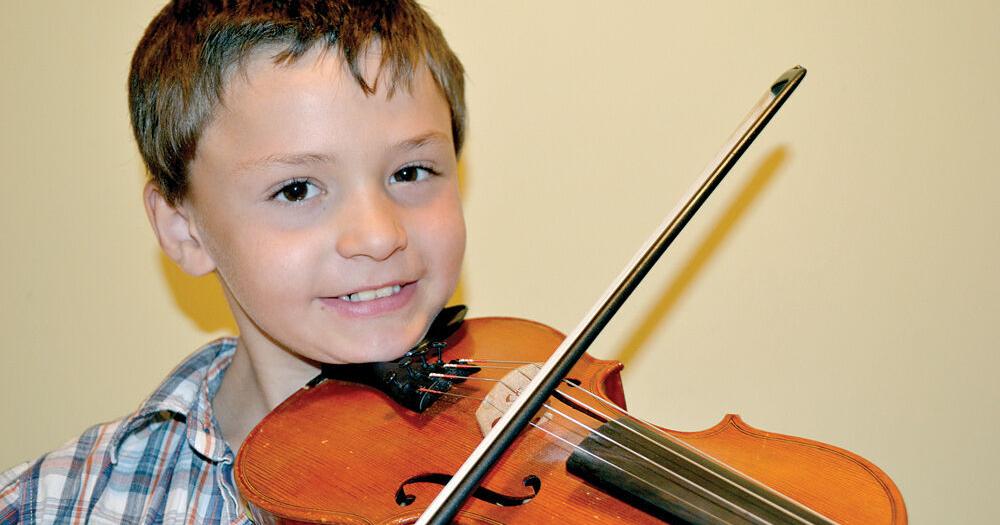 Young Barrie fiddler aces first competition