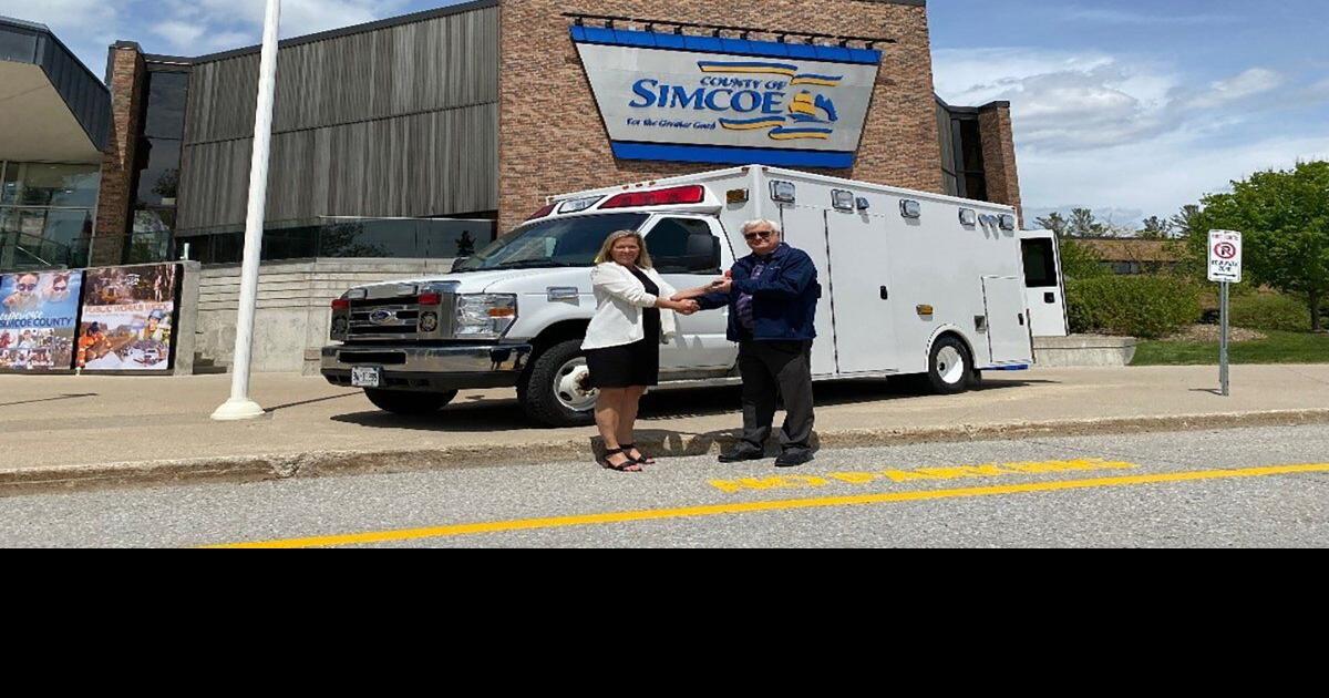 County of Simcoe donates ambulance to Hamlet of Pangnirtung in Nunavut