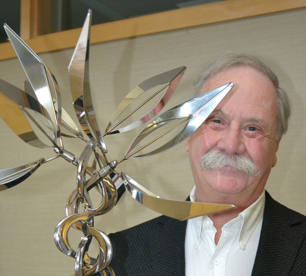 Sparkling sculpture part of new hydro building