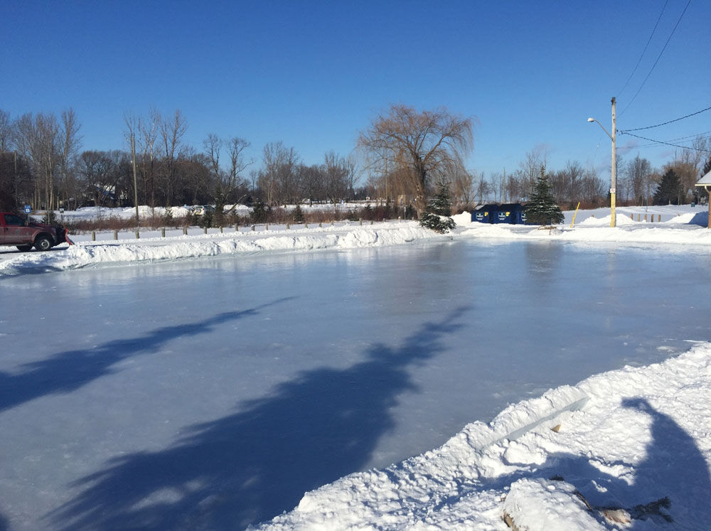 Innisfil Beach Park outdoor rink ready for skaters