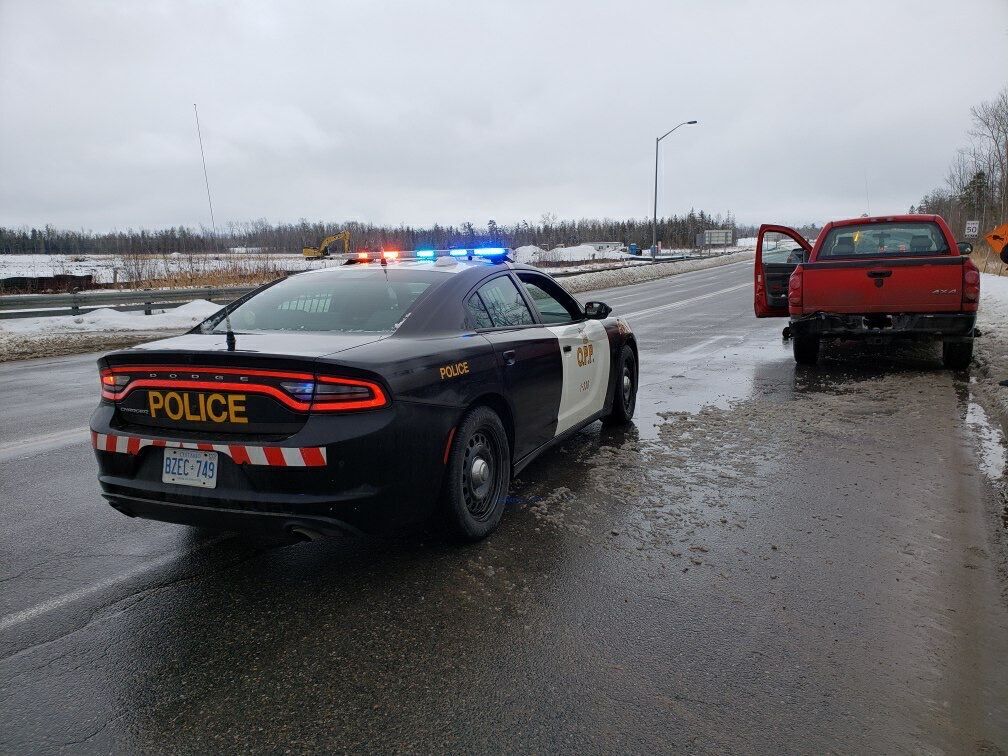 Collingwood man faces charges after vehicle flees collision scene