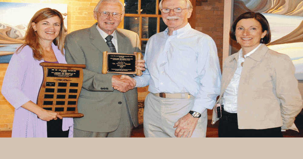 Dr. Trevor Hunt awarded first physician excellence award
