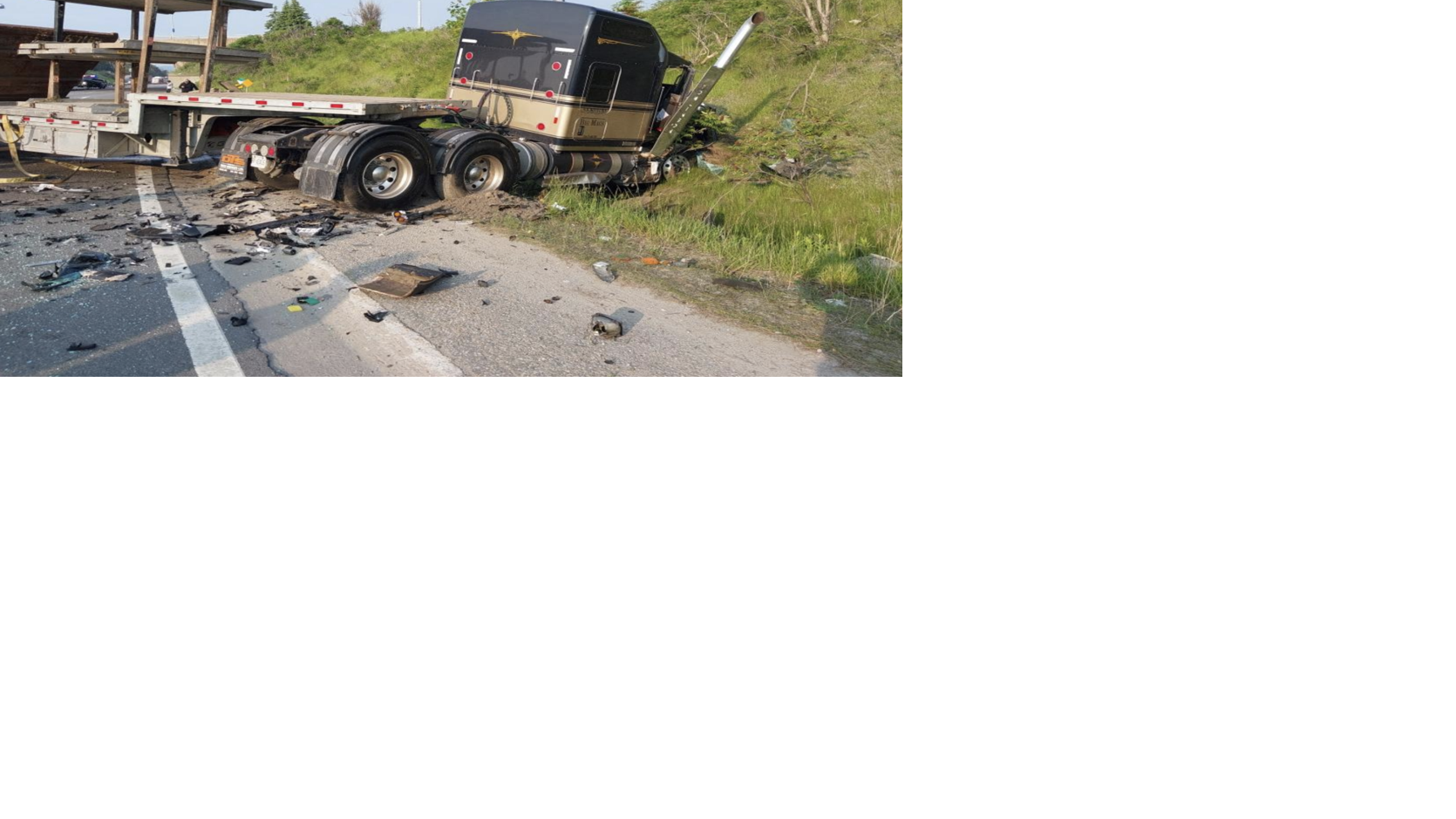 Barrie crash closes stretch of Highway 400