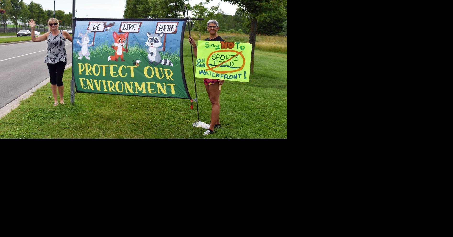 Protests against Barrie waterfront sports complex continue