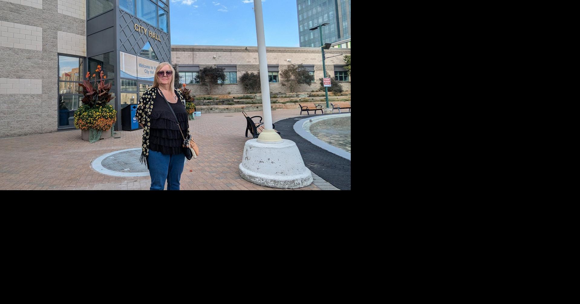 Barrie city hall serves notice to Berczy Park encampment