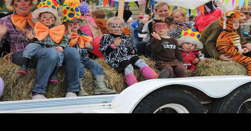 Huge crowd for Scarecrow Invasion