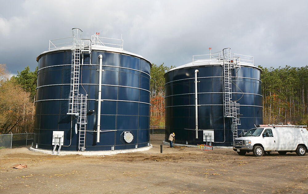 Water-storage tanks built in Penetanguishene