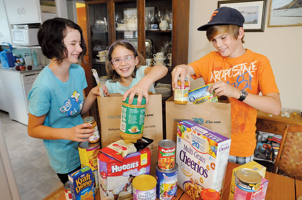 Fill a bag, help Barrie Food Bank