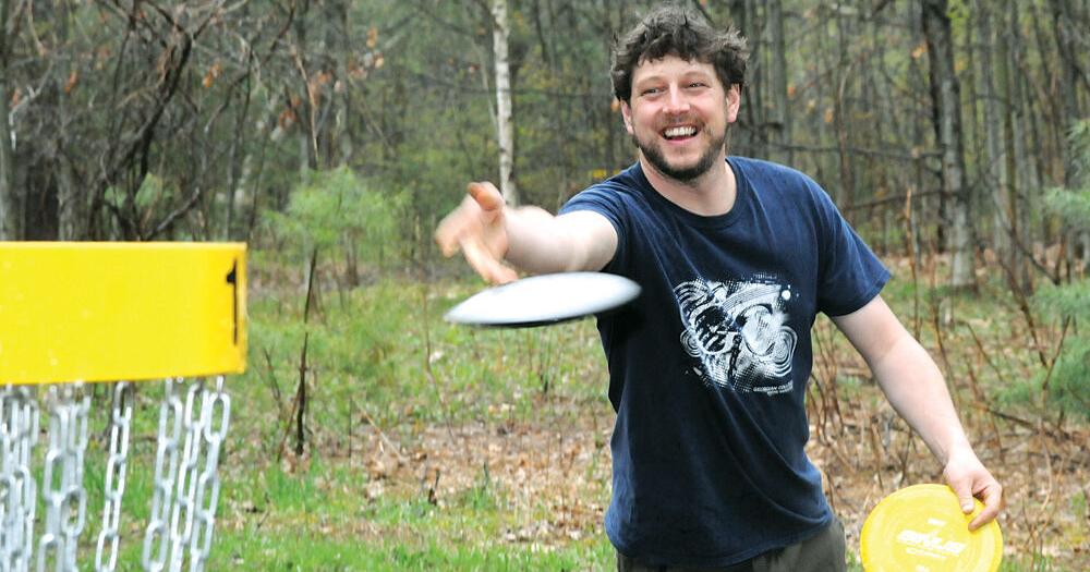 Barrie Disc Golf Association yells fore!