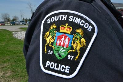 2 people treated following reported stabbing in Innisfil