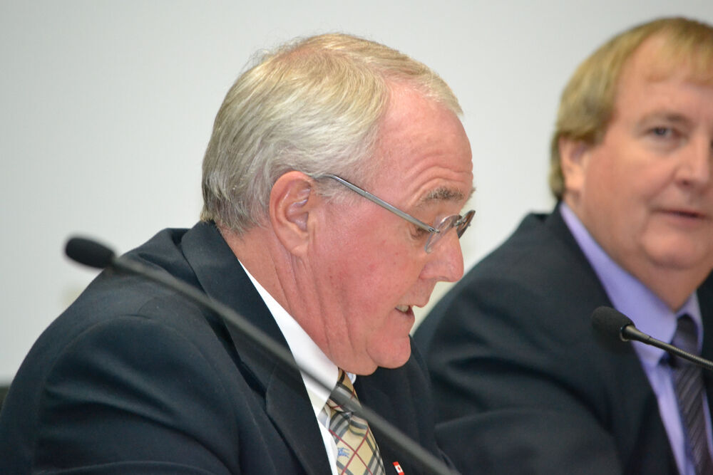 Lloyd to Collingwood council: search your souls