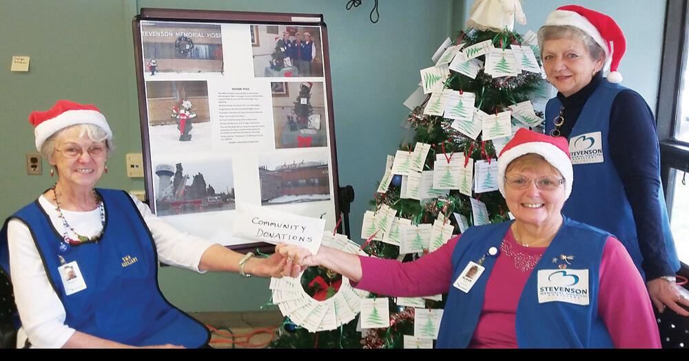 Stevenson Memorial Hospital auxiliary celebrates the season in Alliston