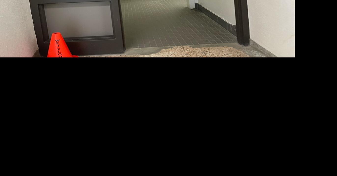 Orangeville high school students decry girls’ washroom door removal