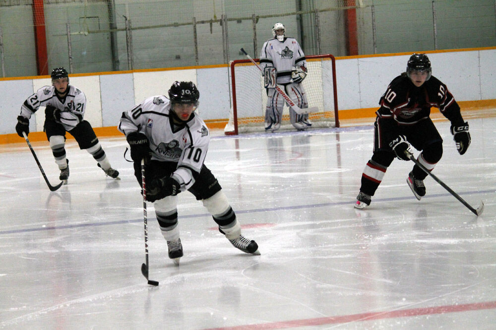 Toronto beats Knights of Meaford 6-1