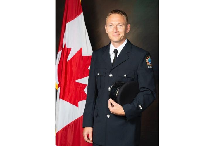 Toronto fire captain identified as arborist who died from fall in Oro ...