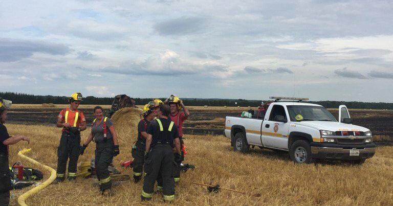 Clearview, Springwater fire crews contain blaze to field