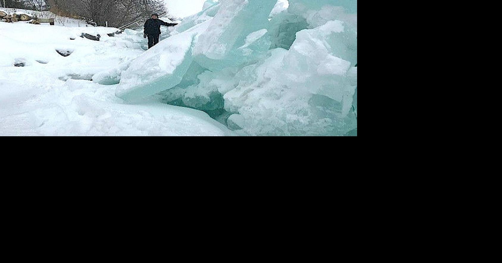Warm spell brings pressure cracks to Lake Simcoe
