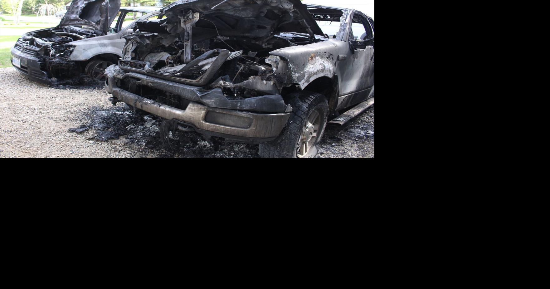 Vehicles destroyed in overnight fire in Wasaga Beach