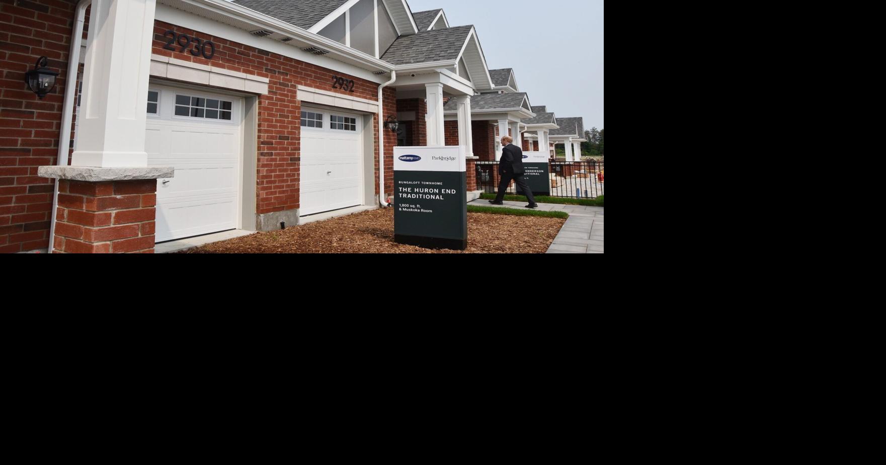 Innisfil hands out welcome packages to newcomers