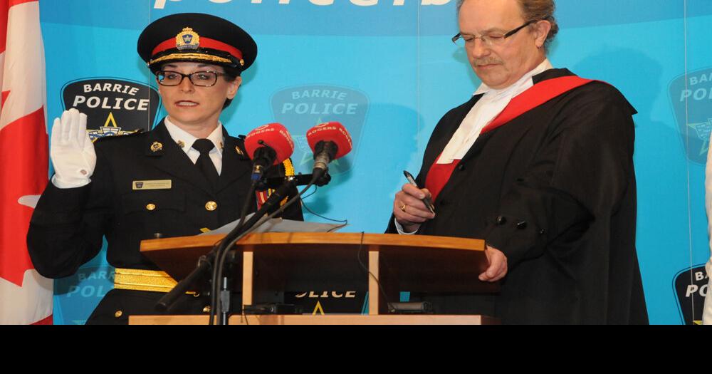 Barrie police chief sworn in