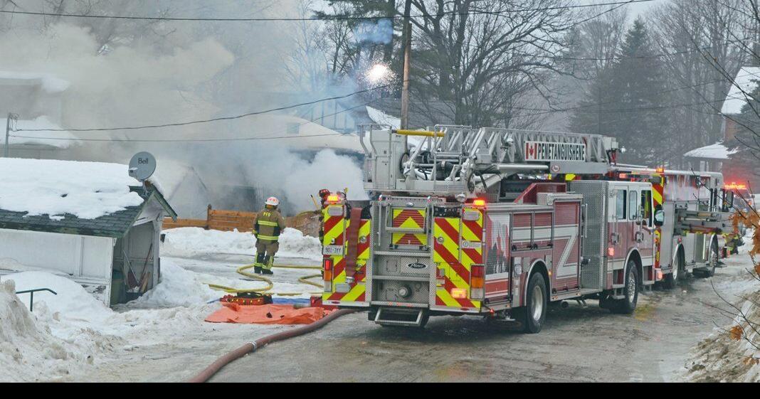 Penetanguishene crews battle Clarence Avenue fire