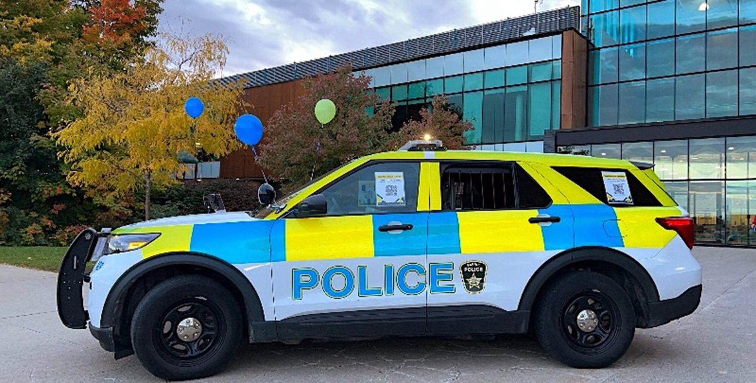 Barrie police switch vehicle brand to Battenburg style