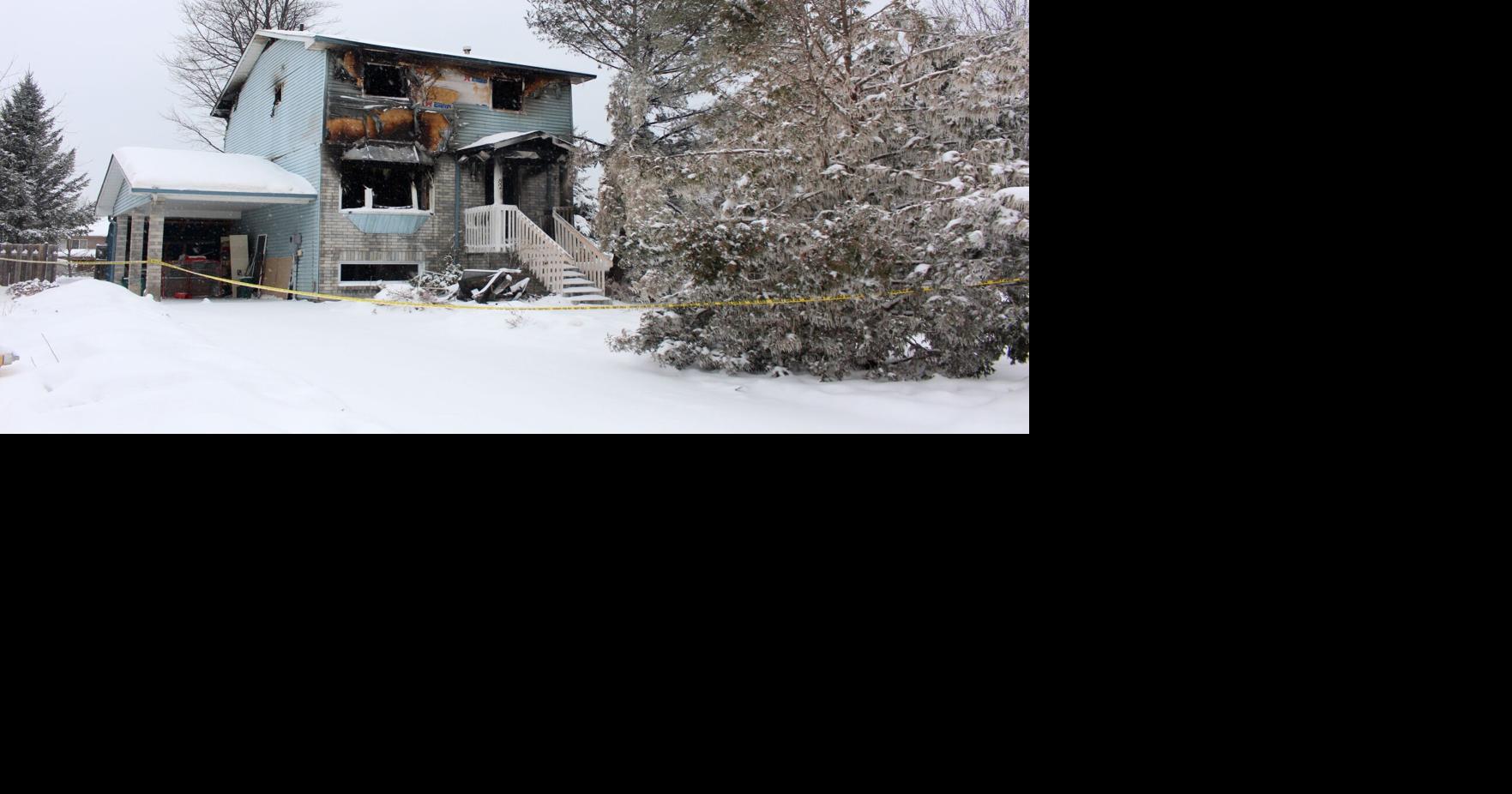 Overnight fire destroys Wasaga Beach home