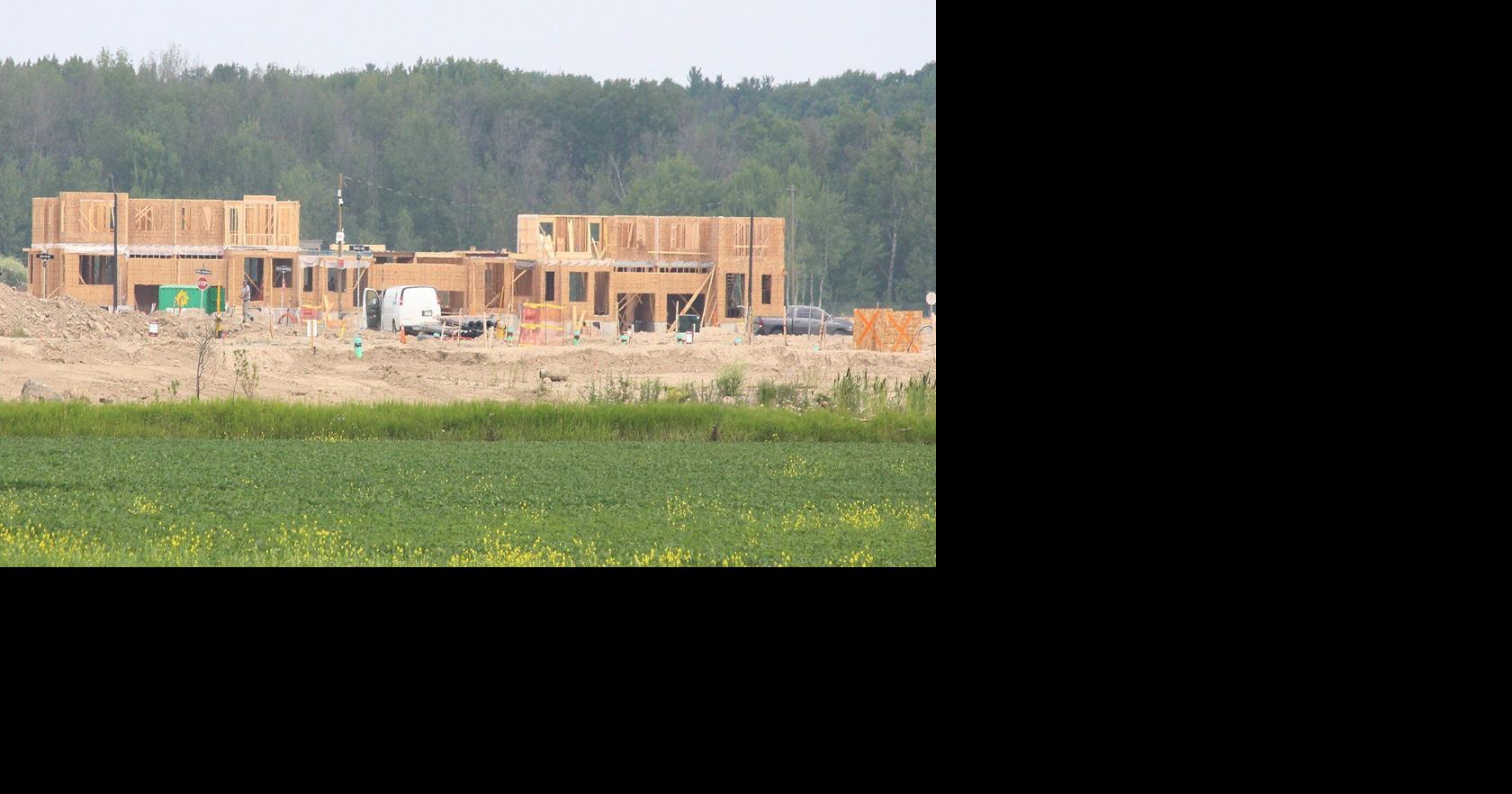 Wasaga Beach on pace to set residential construction record