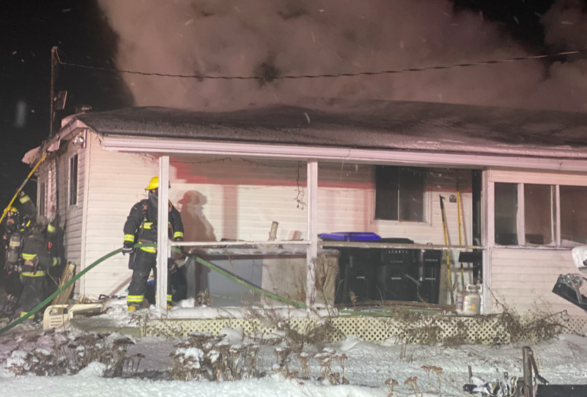 Neighbour alerts tenant to fire in roof of Clearview home