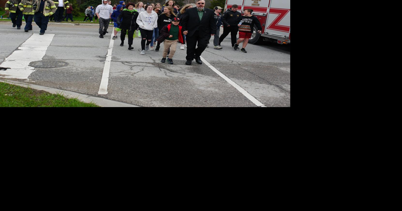 Innisfil’s Goodfellow Public School walks to raise mental health awareness