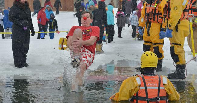 More than 100 take an icy plunge at Barrie Winterfest