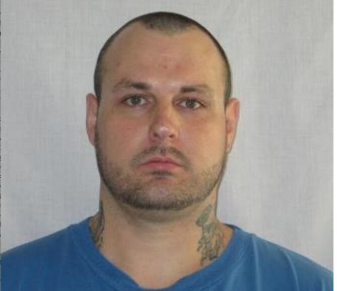Wanted convict known to visit Barrie, Orillia area