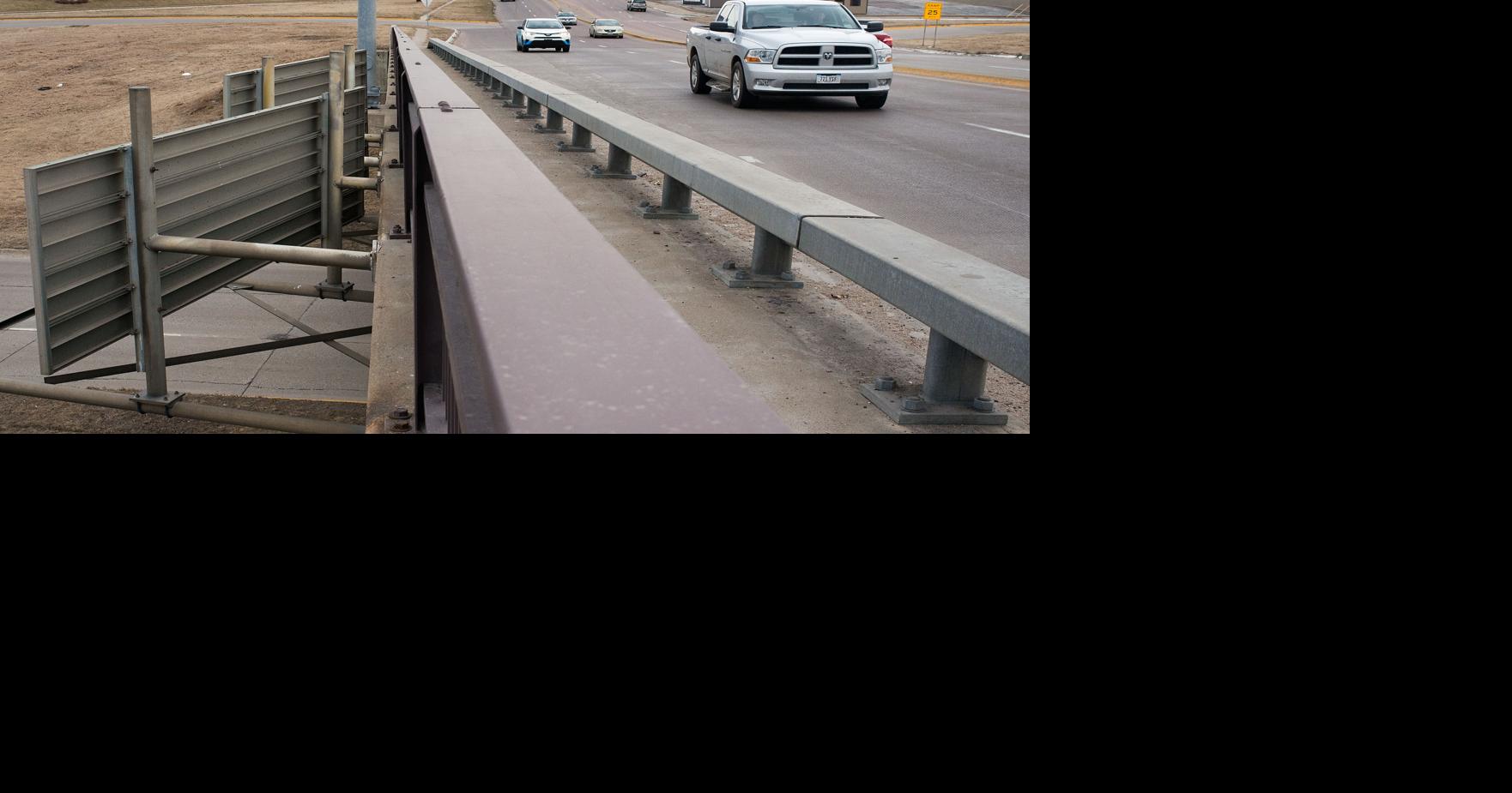 Gordon Drive viaduct sidewalk in Sioux City closes for repairs
