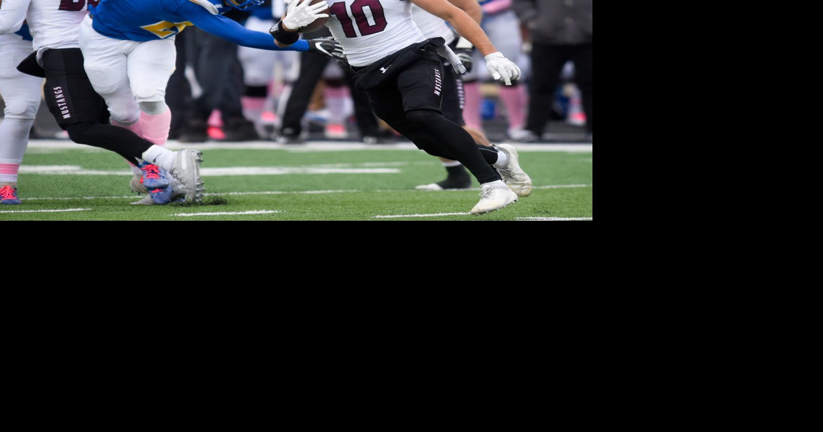 Morningside football hosts Senior Day game against Concordia