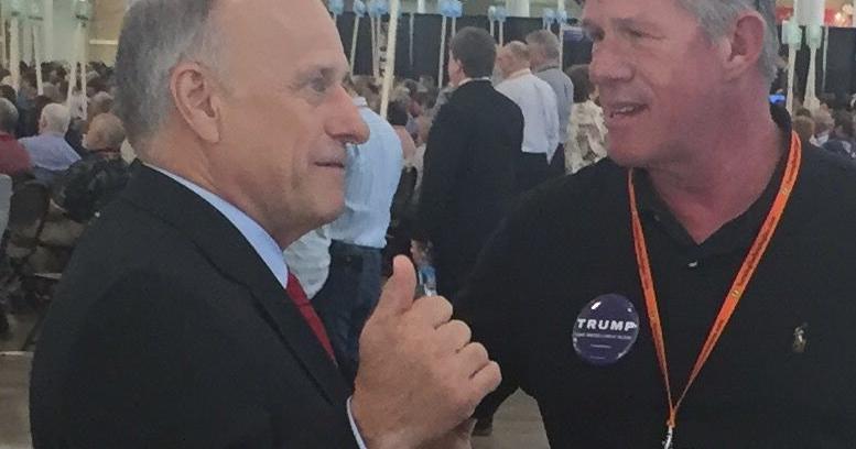 Iowa GOP boosts Trump, selects national delegates