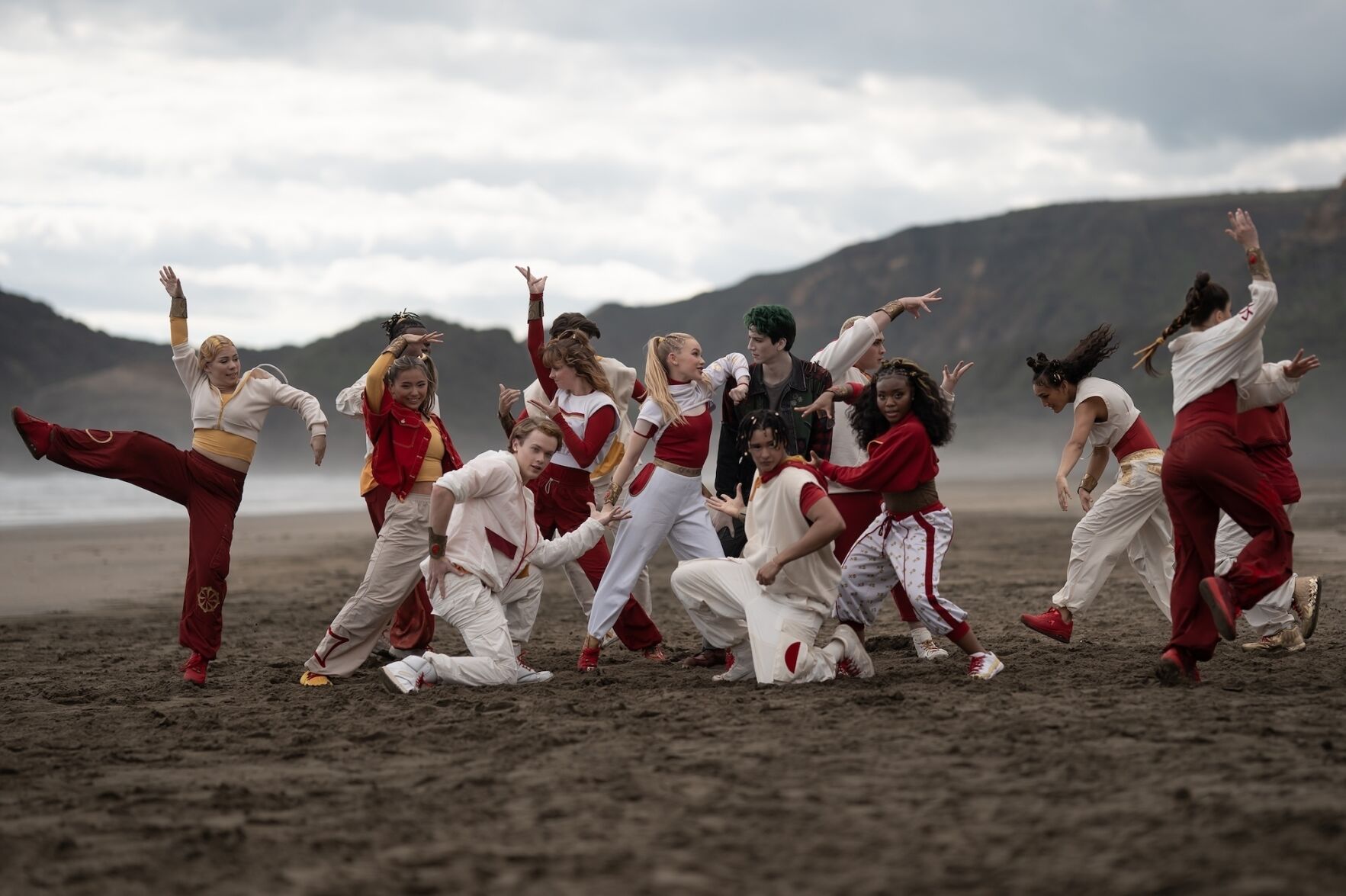 There's new blood in 'Zombies 4': Daywalkers and vampires