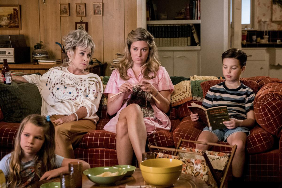 'Young Sheldon's' Zoe Perry says mom knows best