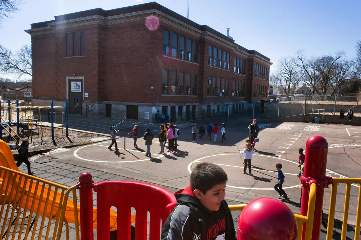 Sioux City's Hunt Elementary School reaches final two months ...