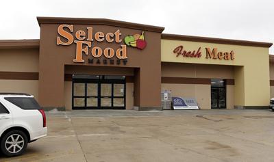Select Food Market grand opening today