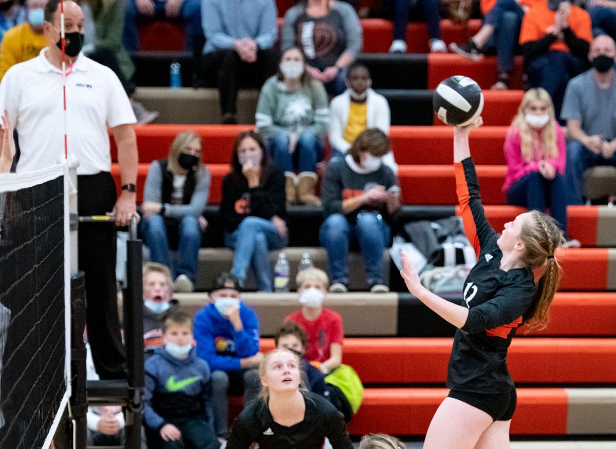Defending champions Sergeant Bluff-Luton face Western Dubuque in first ...