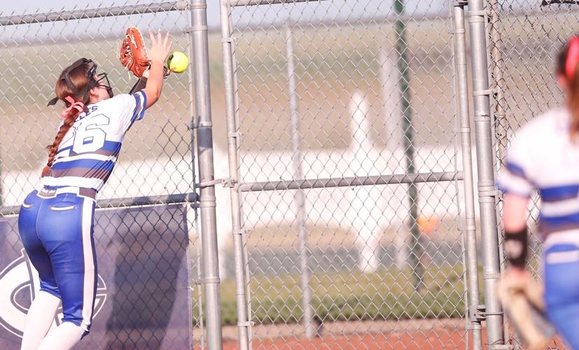 Remsen St. Mary's falters in 1A quarters against Wayne